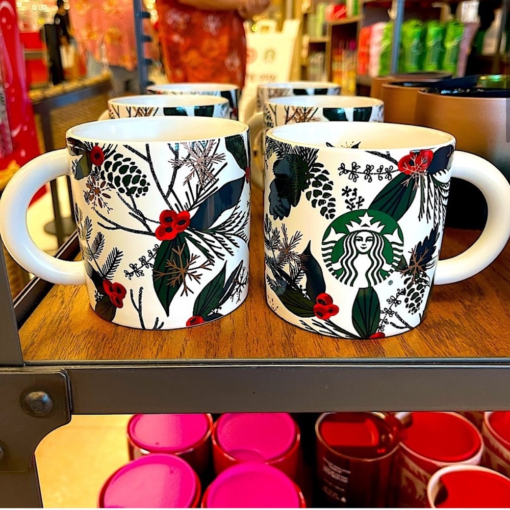 Two Starbucks Holiday 2021 Pinecone Mistletoe Coffee … - Gem
